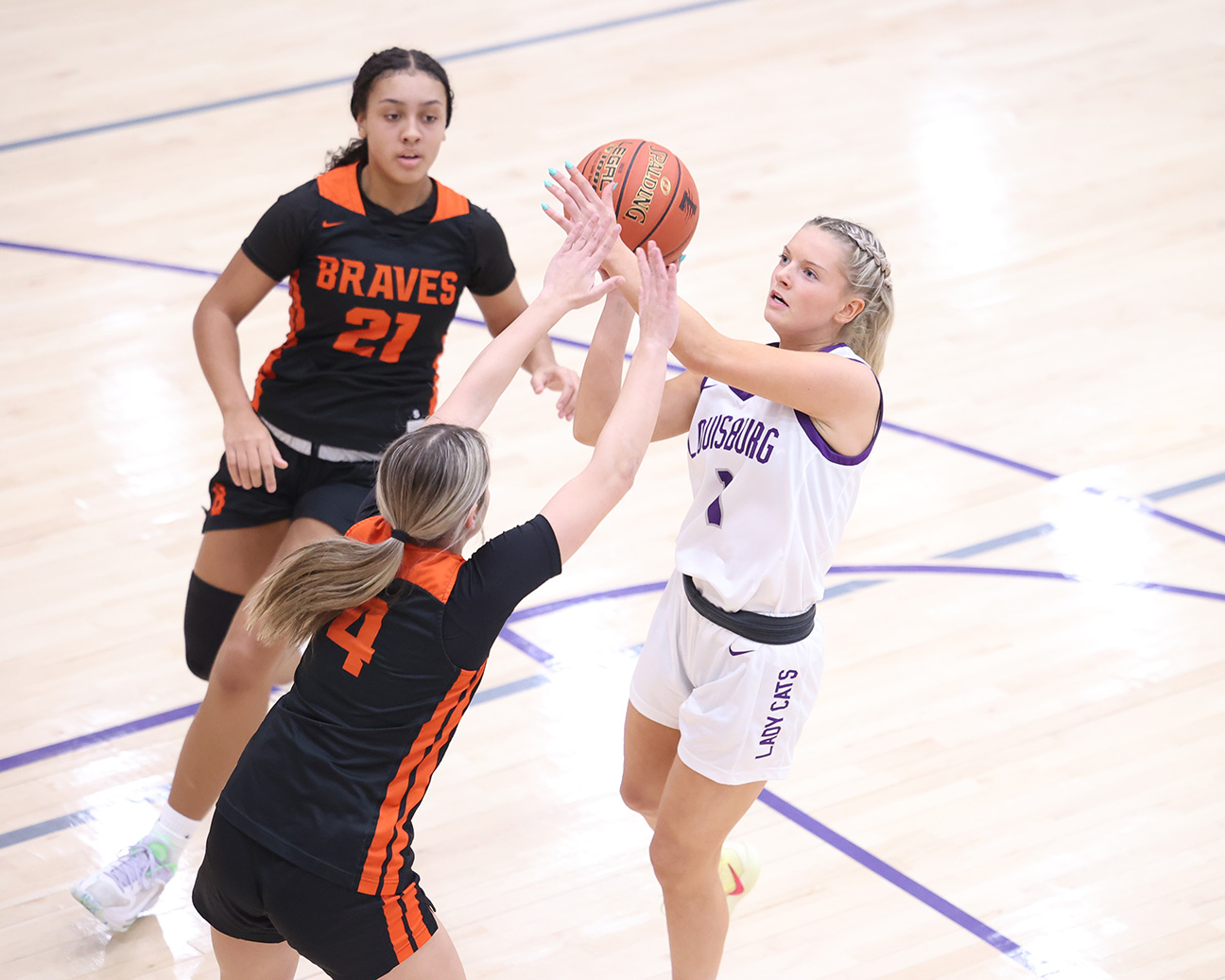 Big second quarter, defense lift Wildcat girls past Bonner Springs ...