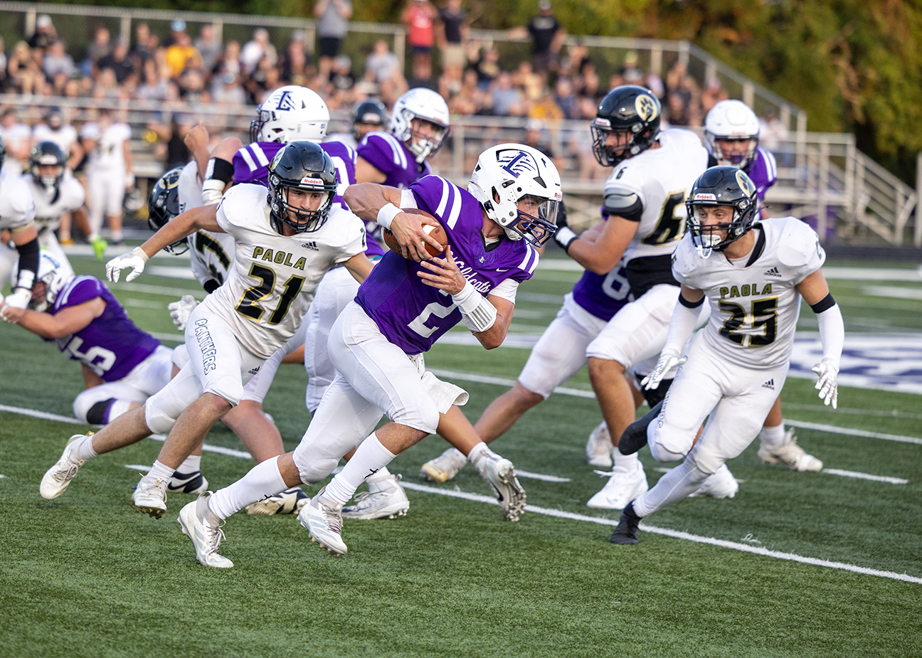 Wildcat football falls to rival Paola in home opener – Louisburg Sports ...